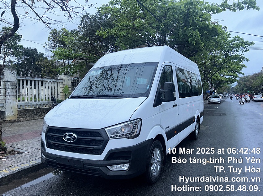 Hyundai Solati 2025 16 Chỗ cao cấp tiện nghi thoải mái ghế tiêu chuẩn ...